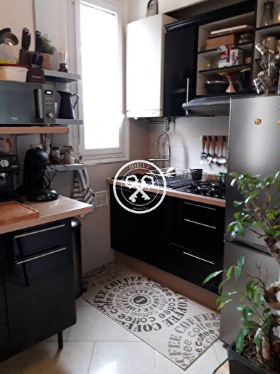 Appartement à louer - Troyes - 3 pièces - 2 chambres