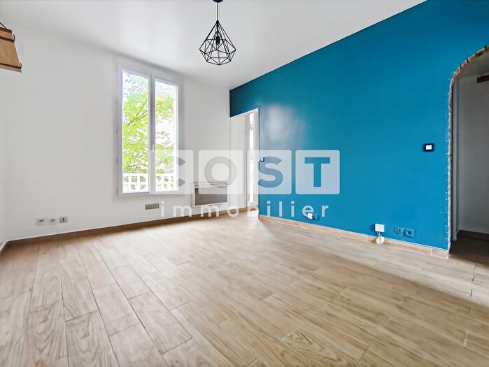 Appartement à vendre - Colombes, Grèves Plateau - 2 pièces - 1 chambre