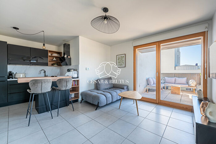 Appartement 2 pièces à Villeurbanne, Saint-Jean, à vendre