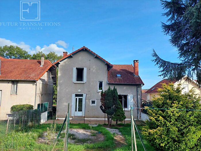 Maison à vendre - Nontron - 7 pièces - 3 chambres