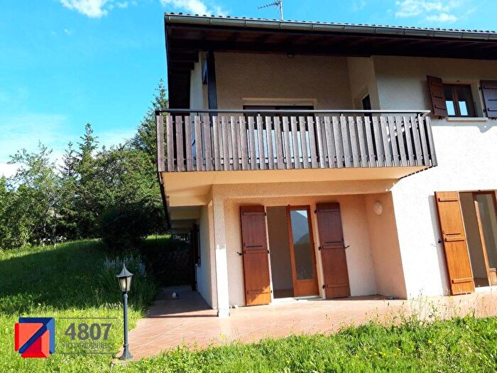 Maison 7 pièces à louer à Viuz-en-Sallaz