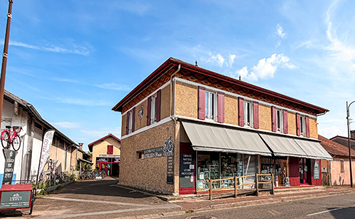 Maison 8 pièces à vendre à Lit-et-Mixe