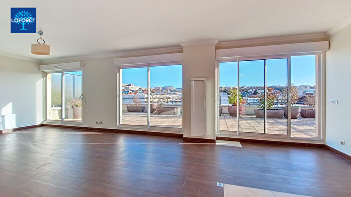 Appartement à vendre - Noisy-le-Grand, Nord - 5 pièces - 3 chambres