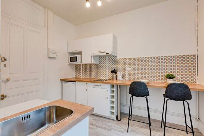 Appartement à louer - Poincaré-Foch-Anatole France, Nancy - 1 pièce