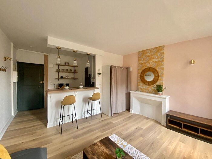 Appartement à louer - Centre-Ancienne Ville, Metz - 1 pièce