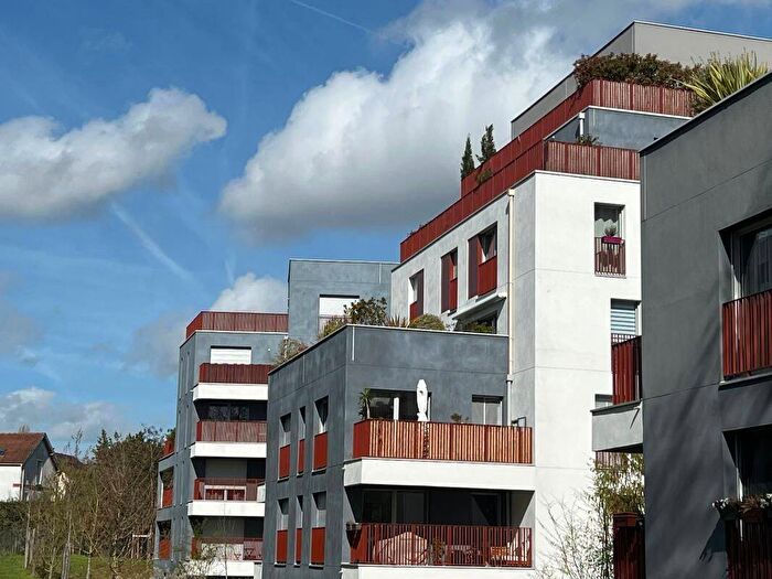 Appartement 4 pièces à louer à La Fontaine-Parc des Sceaux-Croix de Berny-Centre Ville, Antony