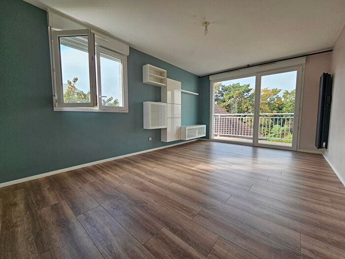 Appartement à louer - Besançon, Montrapon, Fontaine Ecu, Montboucons, Montjoux - 3 pièces - 2 chambres