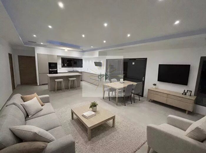 Maison à vendre - Allan - 4 pièces - 3 chambres