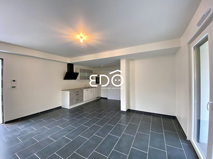 Appartement à louer - Strasbourg, Cronenbourg - 1 pièce