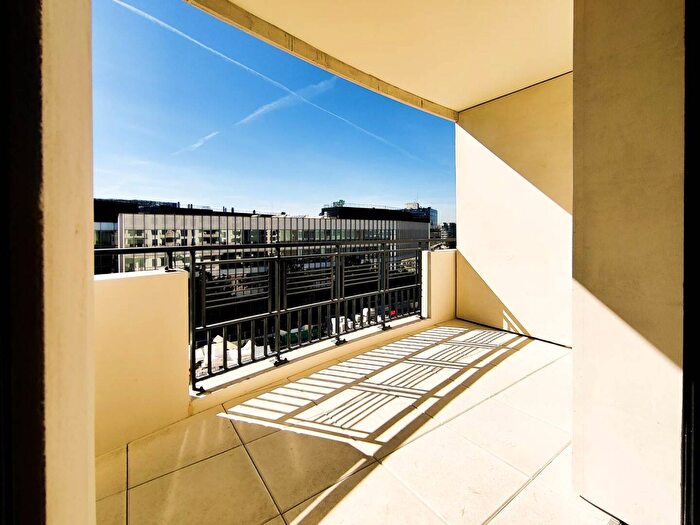 Appartement à louer - Dock Saint Ouen, Saint-Ouen-sur-Seine - 4 pièces - 3 chambres