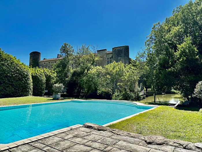 Appartement à vendre - Uzès - 2 pièces - 1 chambre