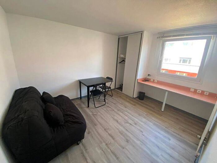Gare-Peloux Mail-Citadelle, Bourg-en-Bresse : Appartement 1 pièce à louer