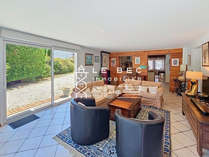 Maison 5 pièces à Locmiquélic, à vendre