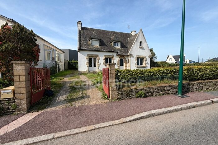 Maison à vendre - Châteauneuf-du-Faou - 6 pièces - 4 chambres