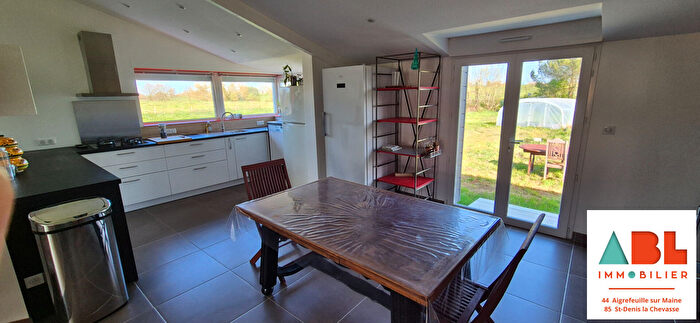 Maison à louer - Aigrefeuille-sur-Maine - 4 pièces - 3 chambres