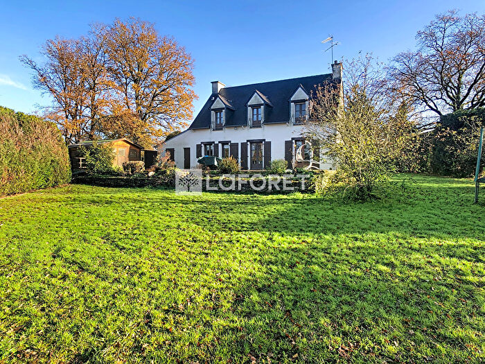 Maison à vendre - Guer - 8 pièces - 5 chambres