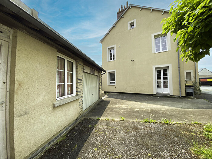 Maison à vendre - Angers, Les Hauts de Saint-Aubin - 10 pièces - 5 chambres
