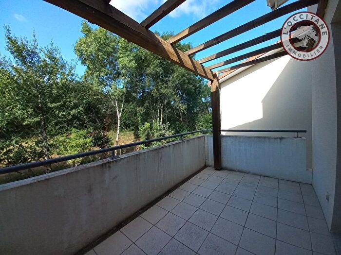 L'Isle-Jourdain : Appartement 3 pièces à louer