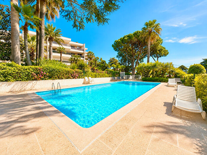 Appartement 2 pièces à vendre à Cannes, Croix des Gardes