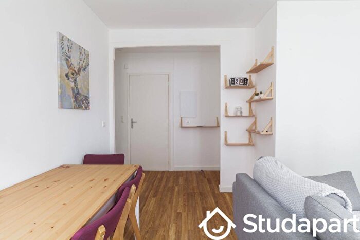 Appartement à louer - Lodi, Marseille ème arrondissement - 1 pièce - 2 chambres