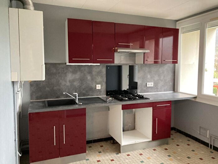 Appartement à louer - Brives-Charensac - 6 pièces - 3 chambres