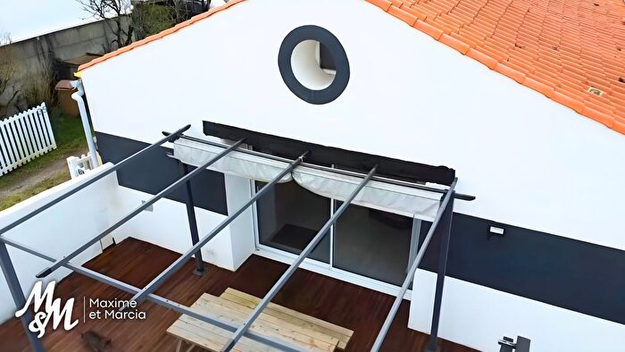 Maison à vendre - La Chapelle-Achard - 5 pièces - 2 chambres