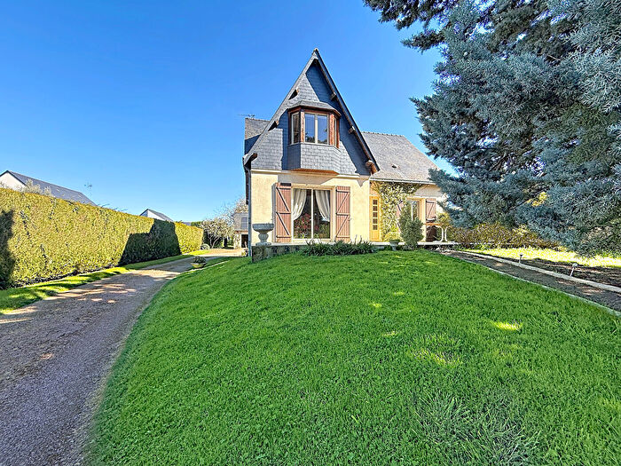 Maison à vendre - Doué-la-Fontaine - 5 pièces - 3 chambres