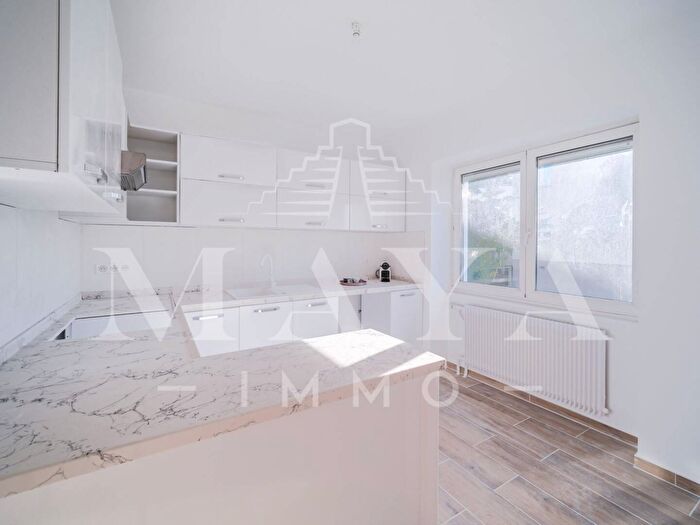 Appartement à louer - Mulhouse - 4 pièces - 3 chambres