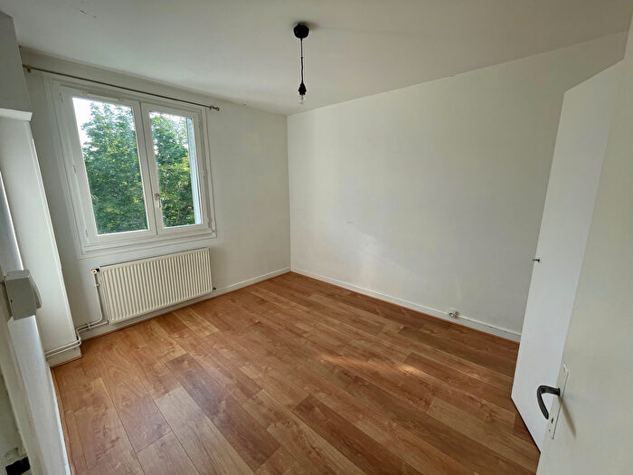 Appartement à vendre - Clermont-Ferrand, Montferrand - 3 pièces - 2 chambres