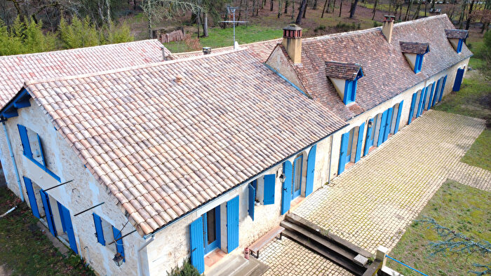 Maison à vendre - Lembras - 9 pièces - 5 chambres