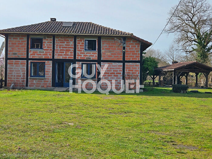 Maison à vendre - Ygos-Saint-Saturnin - 5 pièces - 4 chambres