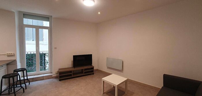 Appartement à louer - Allées Paul Riquet, Béziers - 2 pièces - 1 chambre