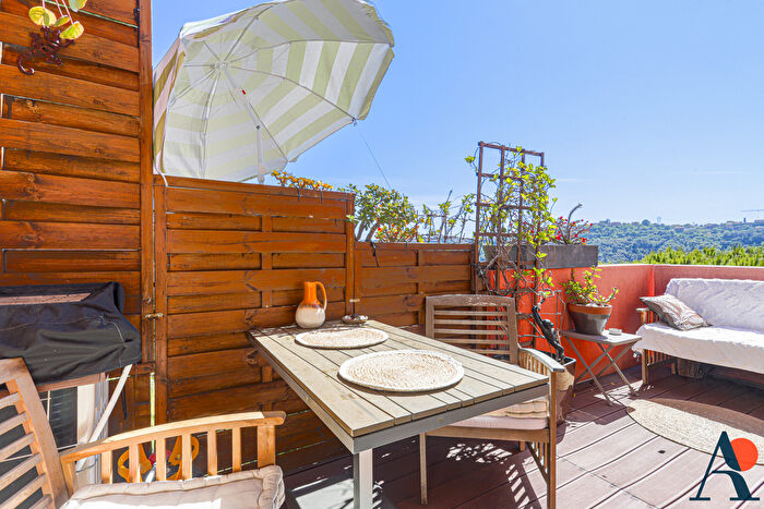 Appartement 3 pièces à Nice, Saint-Pierre de Feric, à vendre