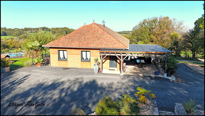 Maison à vendre - Montamel - 6 pièces - 3 chambres