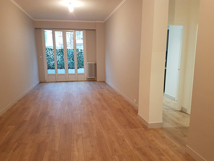 Appartement 3 pièces à Nice, Parc Impérial, Le Piol, à louer
