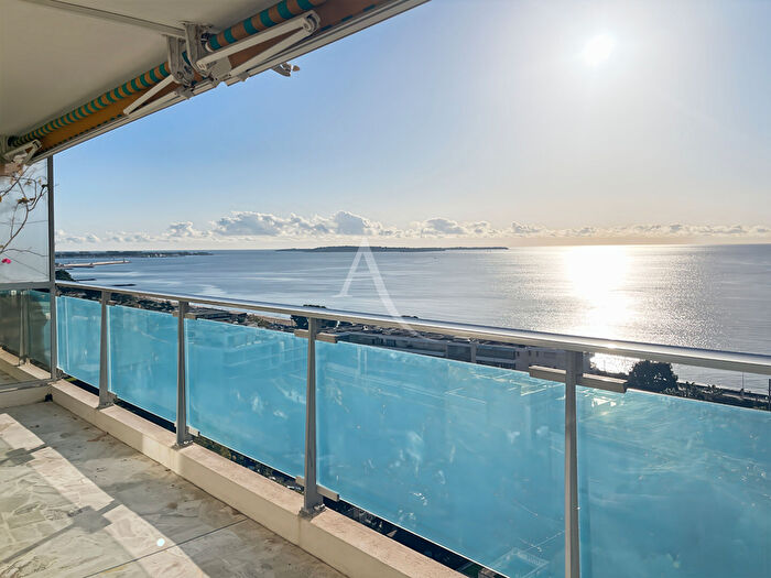 Appartement à vendre - Cannes, Croix des Gardes - 3 pièces - 2 chambres