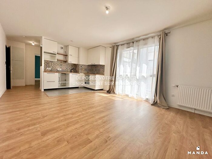 Villejuif, Zola, Lion d'Or : Appartement 2 pièces à louer