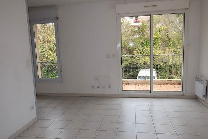 Appartement à louer - Saint Mitre les Granettes Pey Blanc, Aix-en-Provence - 1 pièce