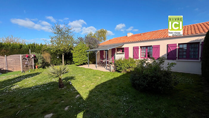 Maison à vendre - La Chapelle-Basse-Mer - 5 pièces - 3 chambres