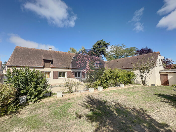 Dreux, Centre-ville : Maison 6 pièces à vendre