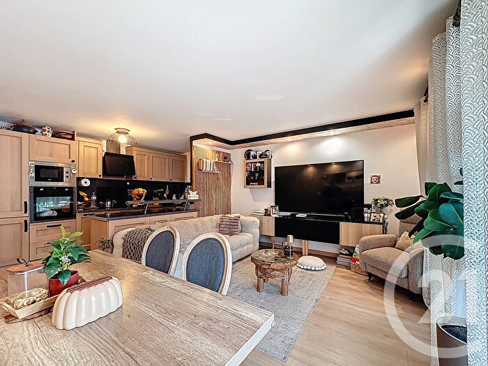 Appartement à vendre - Thiais, Pavé de Grignon - 3 pièces - 2 chambres