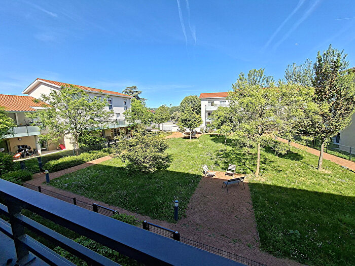 Saint-Maurice-de-Beynost : Appartement 2 pièces à vendre
