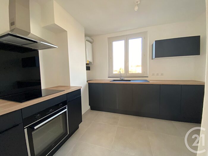 Appartement à louer - Beauvais, Notre Dame du Thil - 3 pièces - 2 chambres