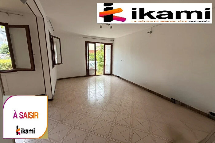 Appartement à vendre - Saint-Denis, Le Chaudron, Sainte-Clotilde - 5 pièces - 3 chambres