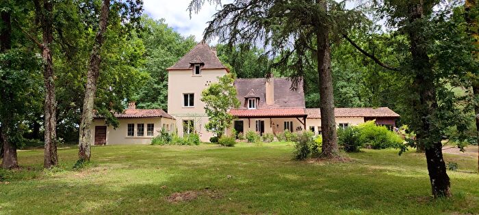 Maison 8 pièces à vendre à Pomport