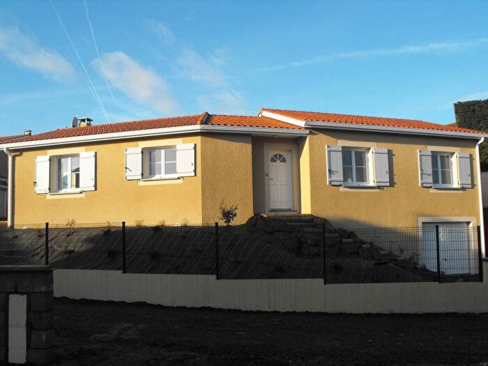 Saint-Médard-en-Forez : Maison 4 pièces à louer