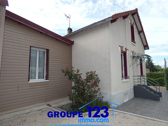 Maison à vendre - Charmoy - 5 pièces - 4 chambres