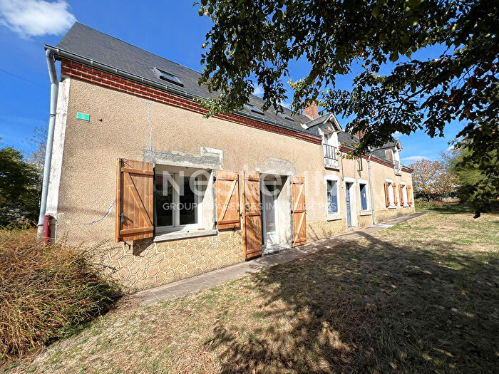 Poulaines - Maison 9 pièces à vendre