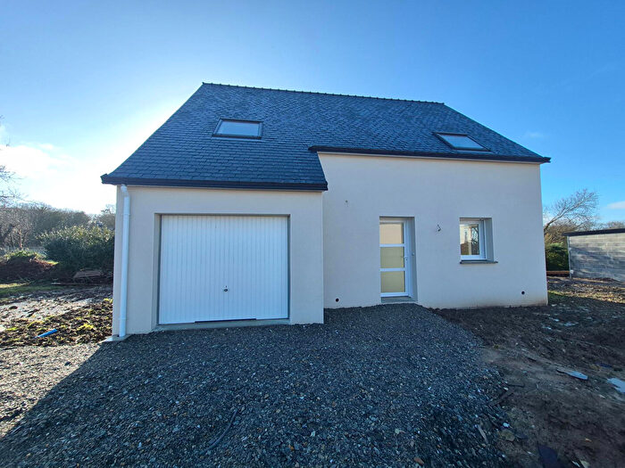 Maison à louer - Plougonvelin - 6 pièces - 5 chambres