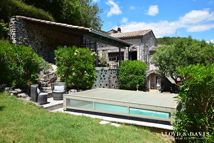 Chomérac : Maison 9 pièces à vendre